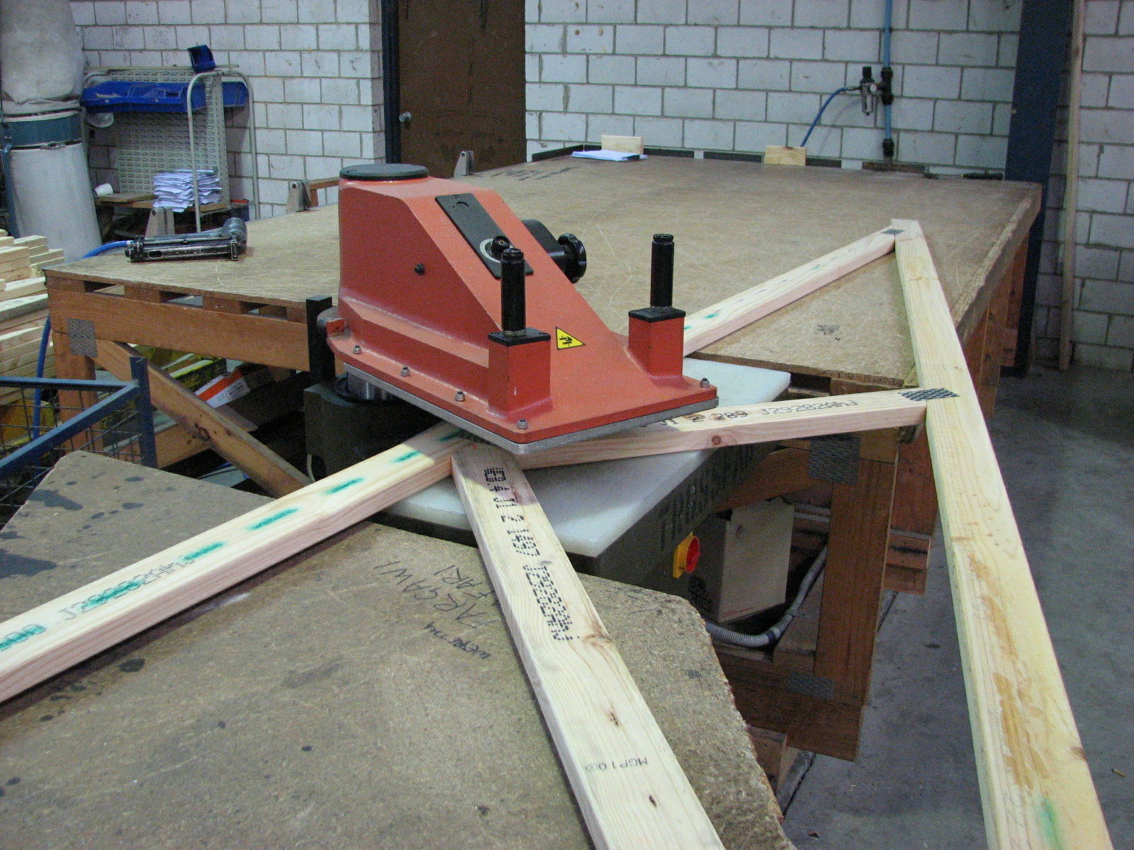 Pryda Clicka Press - Pryda NZ